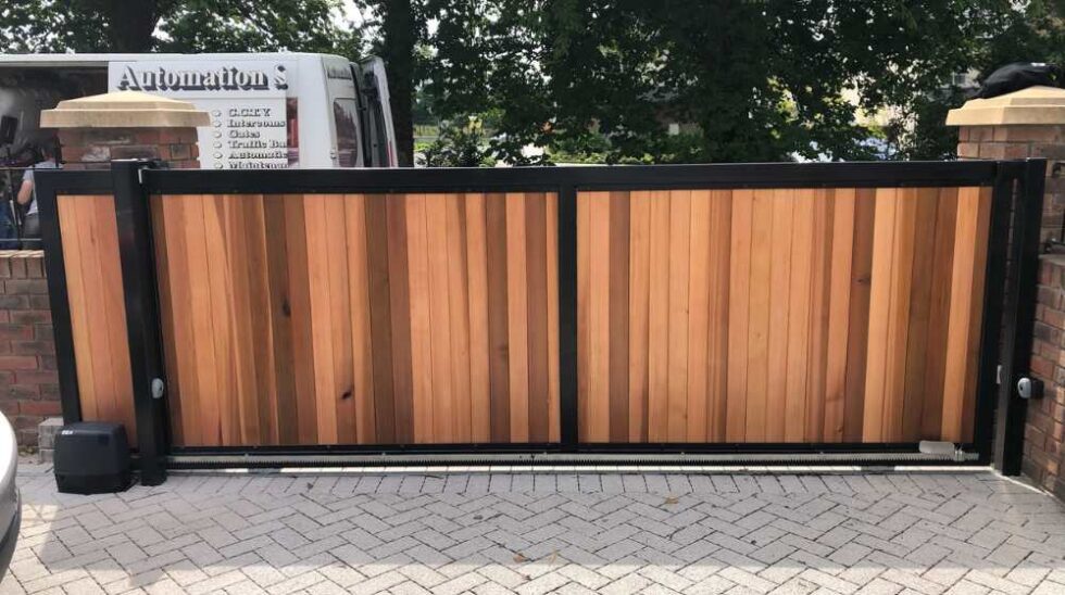 Sliding Gates Ireland | Secure Manual & Motorised Sliding Gates